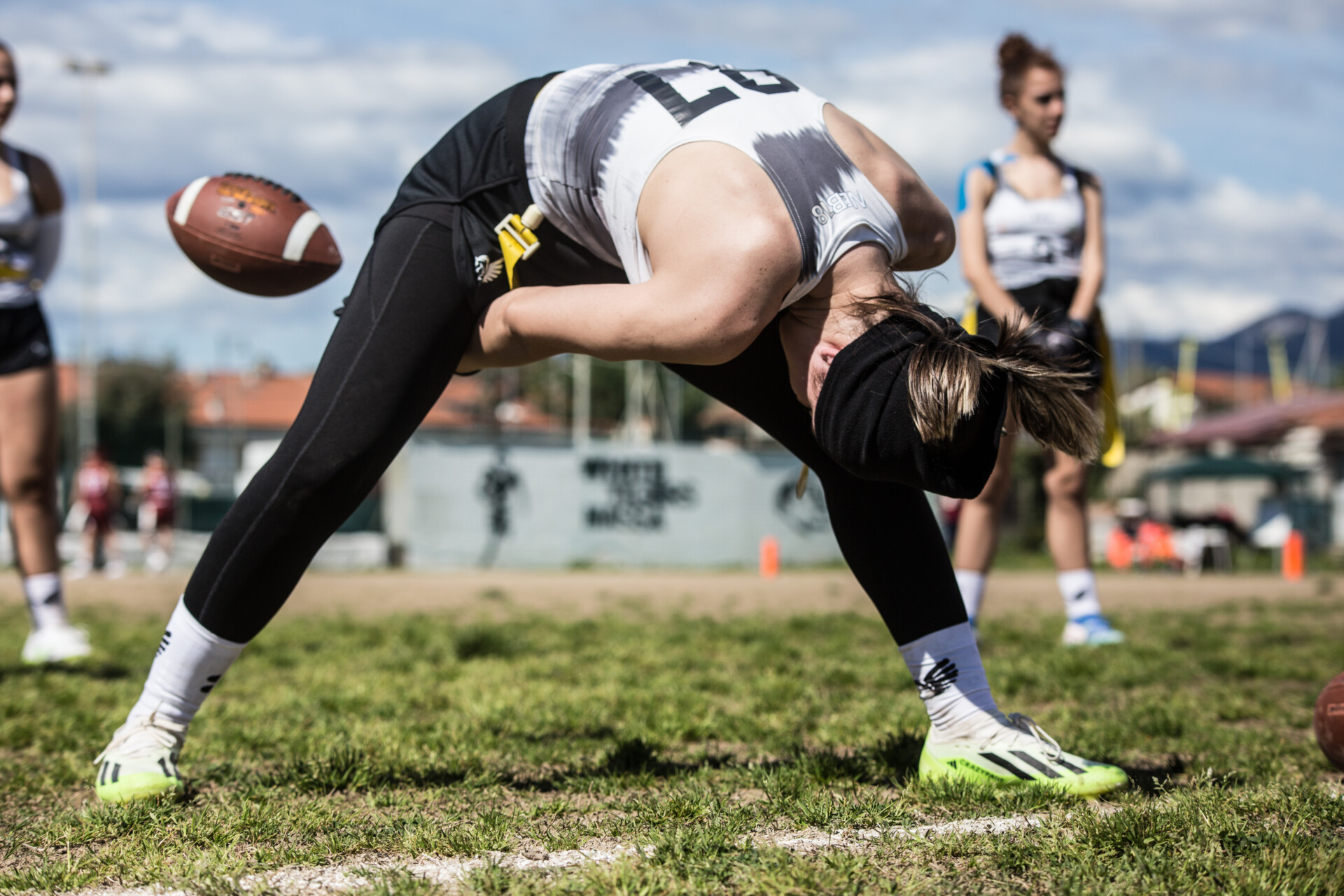 L'esordio delle Queen Bees Latina. Prima trasferta a Massa Carrara ...